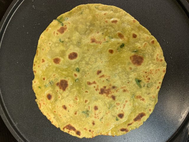 Avocado Paratha/Chapati (Avocado Flatbread) - Indian Veggie Delight
