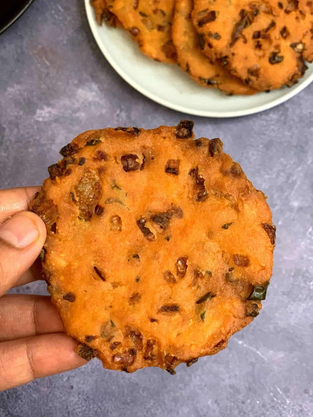 Maddur Vada Recipe (Maddur Vade) - Indian Veggie Delight
