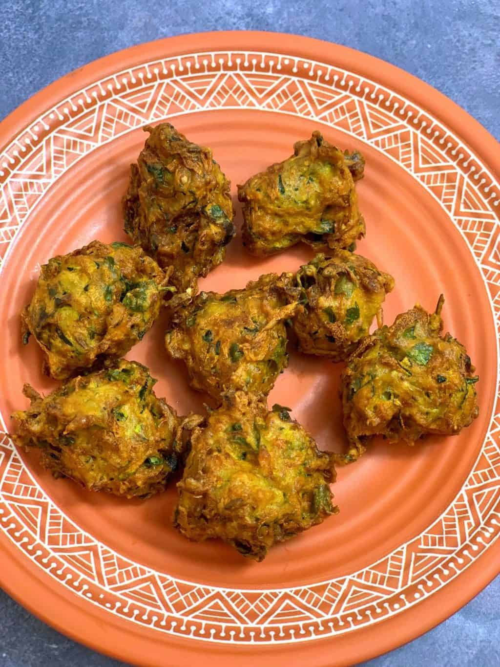 Zucchini Pakoda (Indian Style Zucchini Fritters) - Indian Veggie Delight