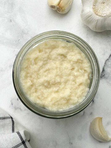How to Make Garlic Paste? - Indian Veggie Delight
