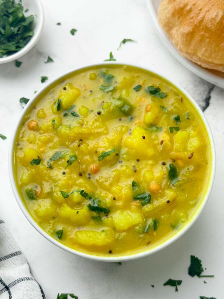 Potato Sagu Recipe (Bombay Sagu for Poori) - Indian Veggie Delight