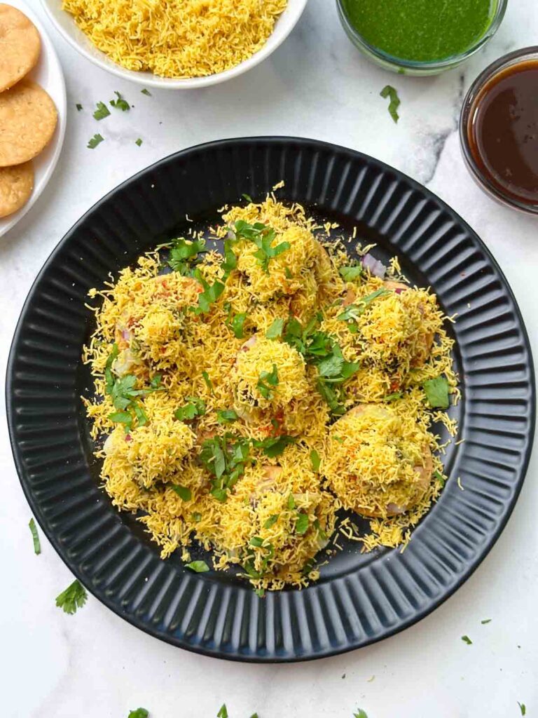 Sev Puri Recipe (Sev Batata Puri) - Indian Veggie Delight
